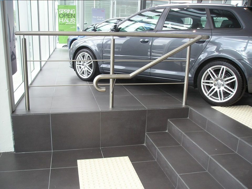 Commercial - Balustrade & handrail Technologies